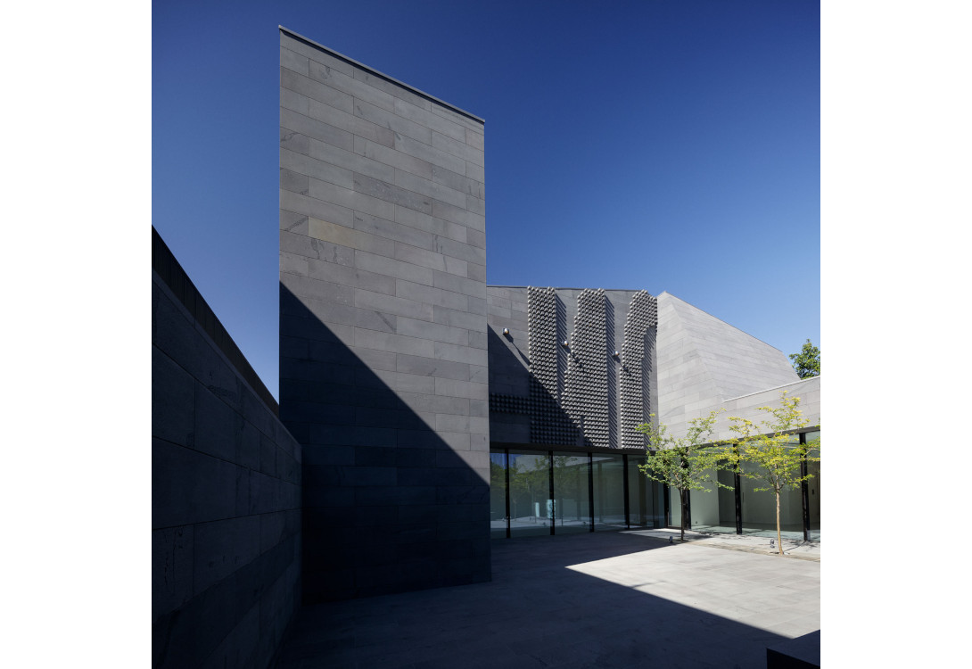 HM Galleries » Lyon Housemuseum